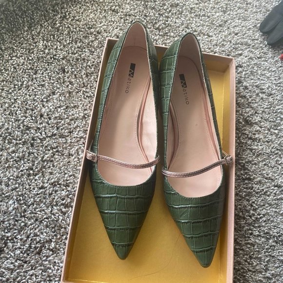 Matiko | Shoes | Matiko Marisa Heel Dark Green Crocodile Pump | Poshmark